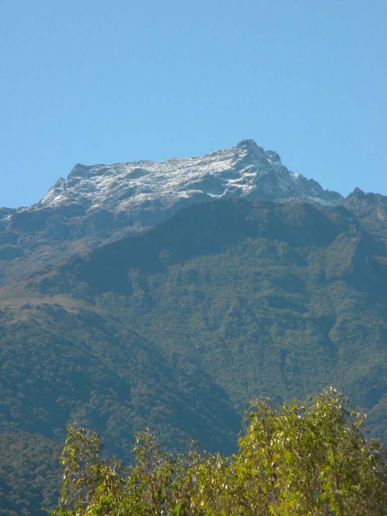 1- El Pico del Toro: Vistas Panorámicas en el Alto Palancia.